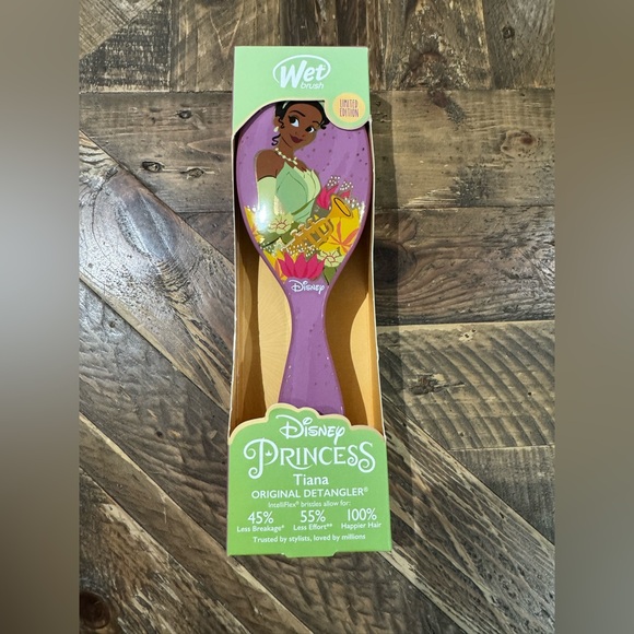 Disney | Bath & Body | Disney Princess Tiana Wet Brush Detangler ...